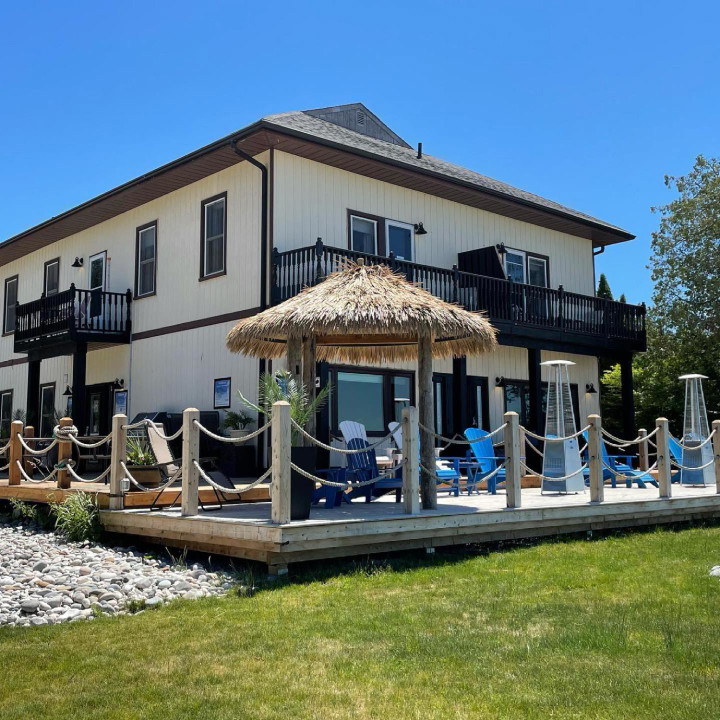 Paradise Inn On The Beach - Port Elgin