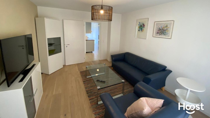 H3 With 3,5 Rooms, 2 Br, Livingroom And Big Kitchen, Modern And Central - Zürich