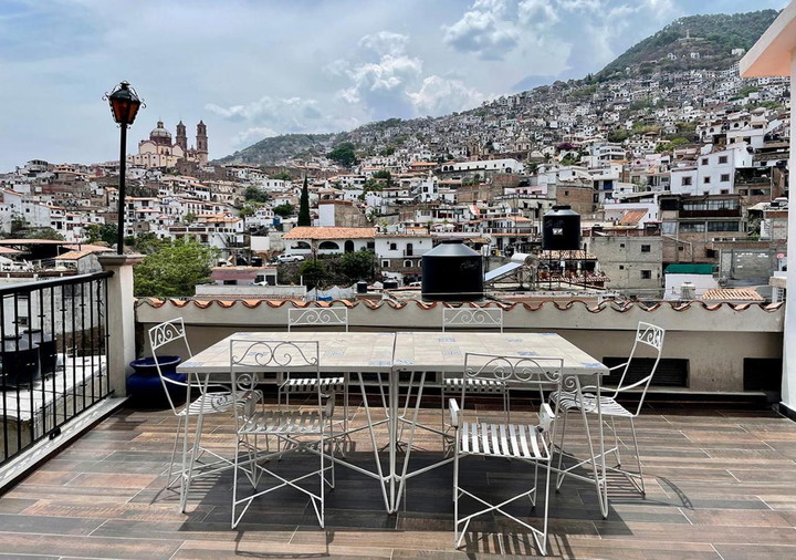 Casa Céntrica Con Garaje - Taxco
