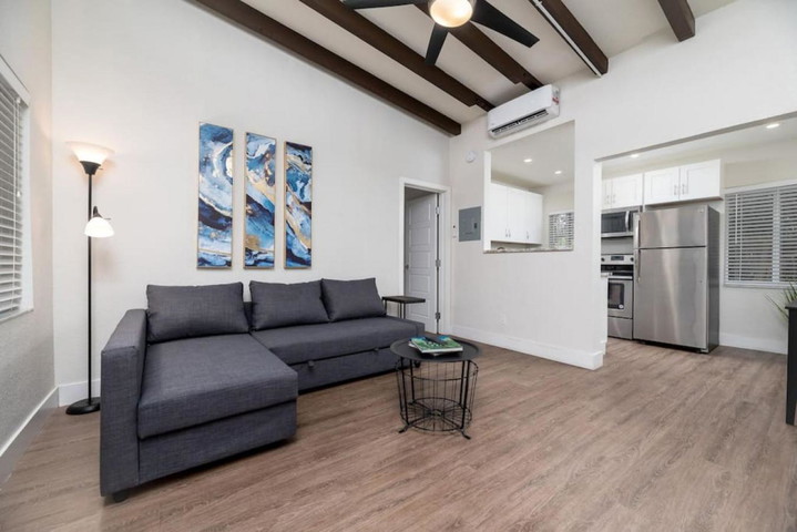 The Hideaway At Lake Ridge 1 - Fort Lauderdale, FL