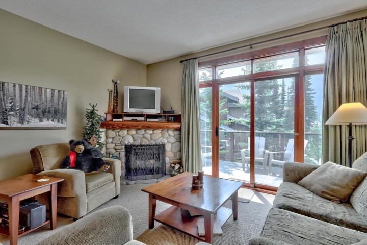 Trappers Landing #06 By Bear Country - Sun Peaks Resort, BC