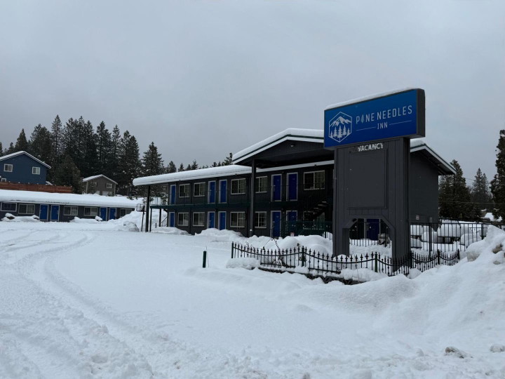 Pine Needles Inn - Mount Shasta, CA