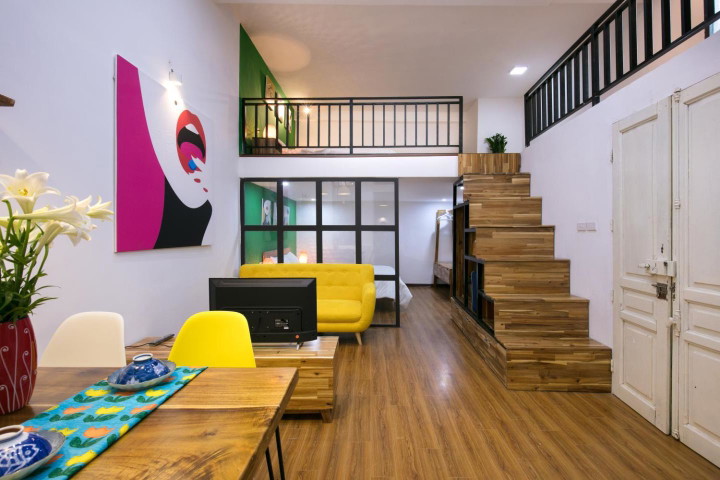 Holly's Hidden Nest In Prime Location No Lift - Hanoi