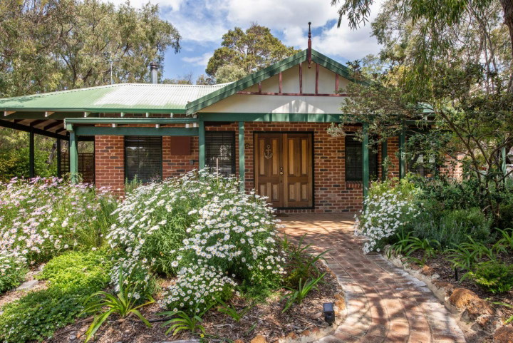 Berties Beach House - Yallingup