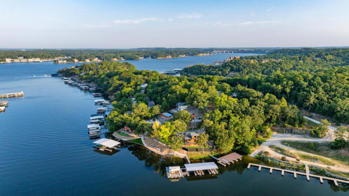 Sunset Beach Resort - Osage Beach, MO