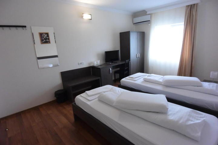 Hotel Arizona - Giroc