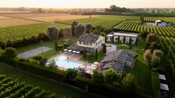 Tenuta La Rotta - Rooms & Pool - Ravenna
