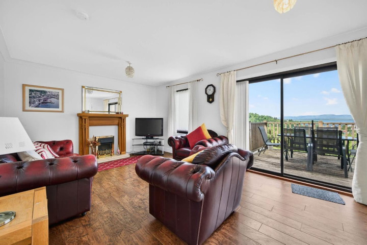 3br Apartment With Stunning Views And Parking - Oban