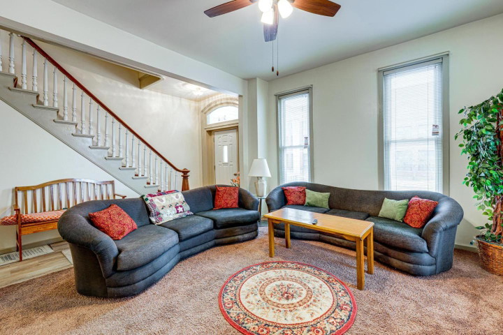 Great Location! Walking Distance To So Much! - Ottawa, IL