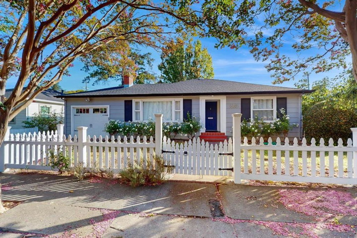 James House - Santa Rosa, CA