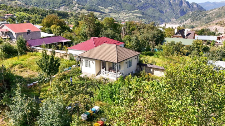 Abbasov's Guest House-in Lahij - Azerbaijan