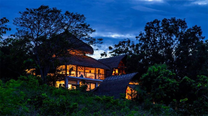 Vertical House Bali - Bali