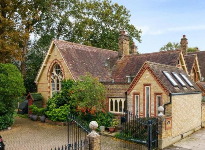 School Cottage Conversion - London, UK