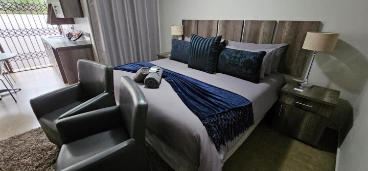 Blue Sparrow Guest House - Middelburg