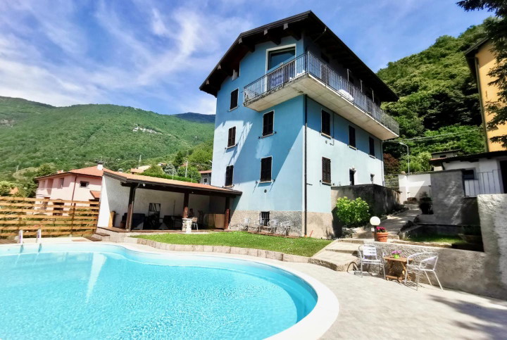 Blue House By Design Studio - Varenna