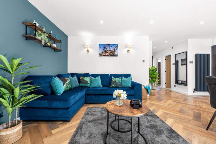 2-bedroom Stunning Luxury House, Sleeps 6, Pet-friendly, With Off-road Parking By Blue Puffin Stays - Portsmouth