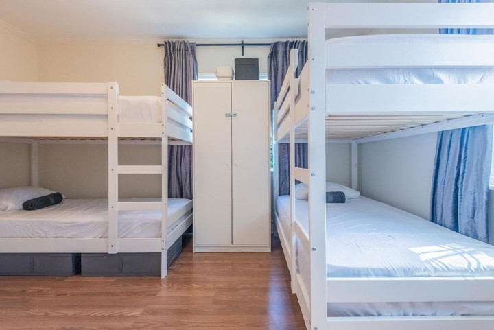 Shared Room For Male Central Hollywood - Hha2b - Los Angeles