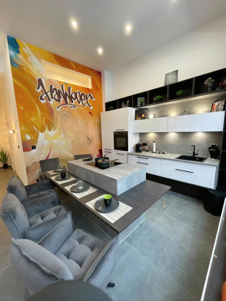 Rbj Loft Hannover-linden - Graffiti Und Parkplatz - Hanovre