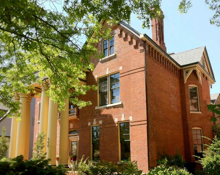 Chez Lyndon Manor - Lexington, KY