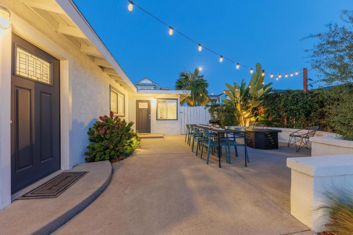 Charming Beach Bungalows - 4br, Sleeps 10, Pets Ok - Carlsbad, CA