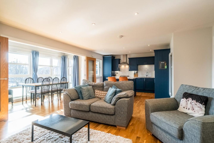 Bright Top Floor Haven Modern 2br In Edinburgh - Pass The Keys - Edinburgh