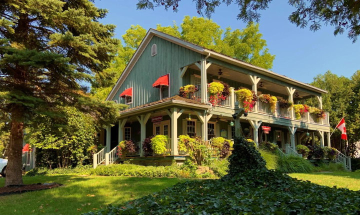 Weatherpine Inn - Youngstown, NY