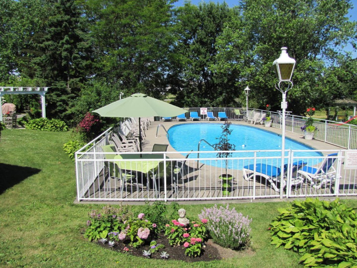 Green Acres Inn - Kingston