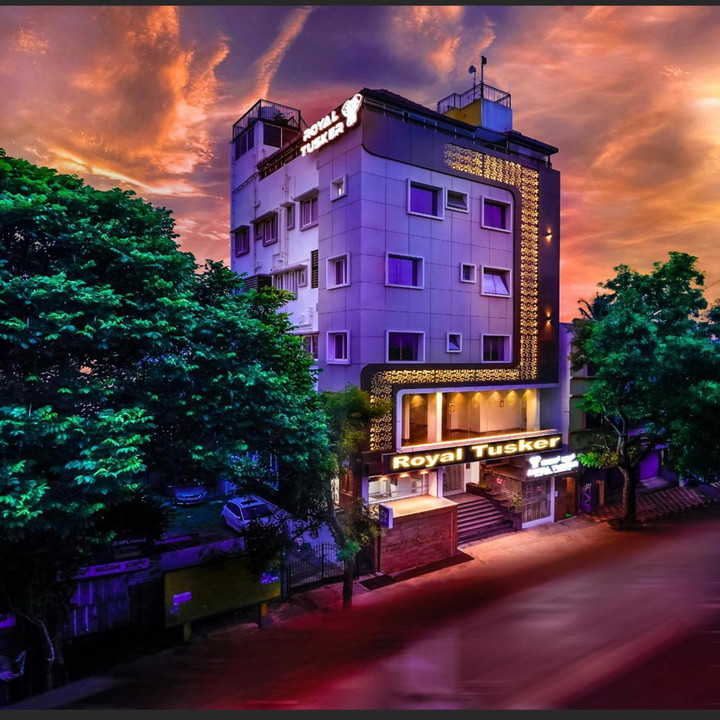 Royal Tusker Luxury Service Apartments - マイスル