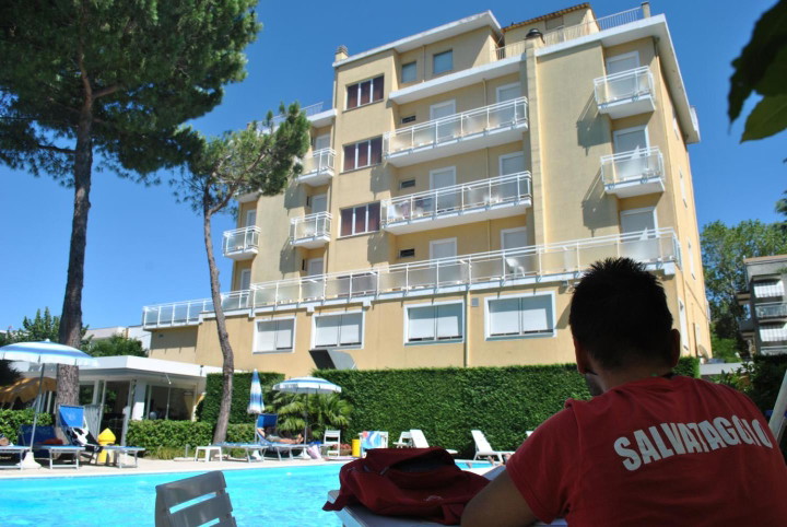 Hotel Bahama - Rimini