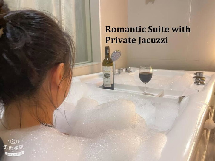 Romantic Suite With Private Jacuzzi 176 - Cheras