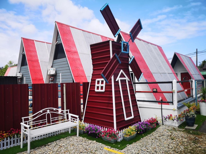 Red Triangle Cottage Roomstay Kerteh Paka - Pahang