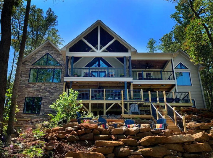 Waterfront 5bd/5ba Dock & 9p-hottub - Lake Hartwell