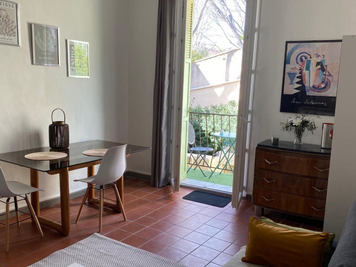 Studio Avec Balcon Sur Cour - Fuveau