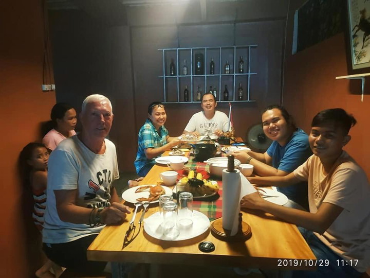 Laguno Hostel And Guest House - Badian