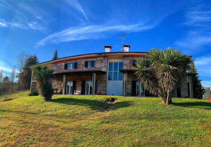 Quinta Do Casarão By Vinteoito - Casa De Campo Com Piscina - Amarante