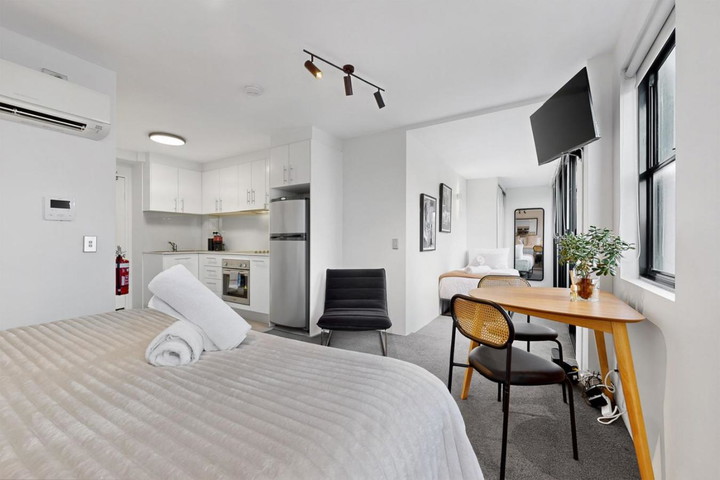 Apartment Sleeps 3 With Modern Styling - Randwick