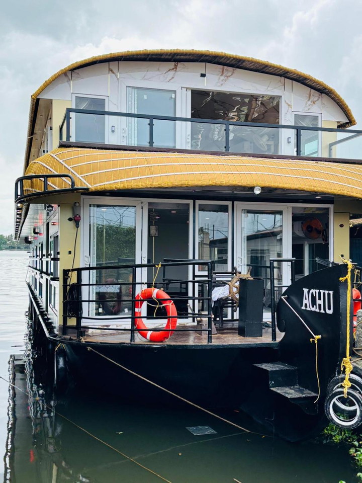 Marari Houseboat - Vaikom