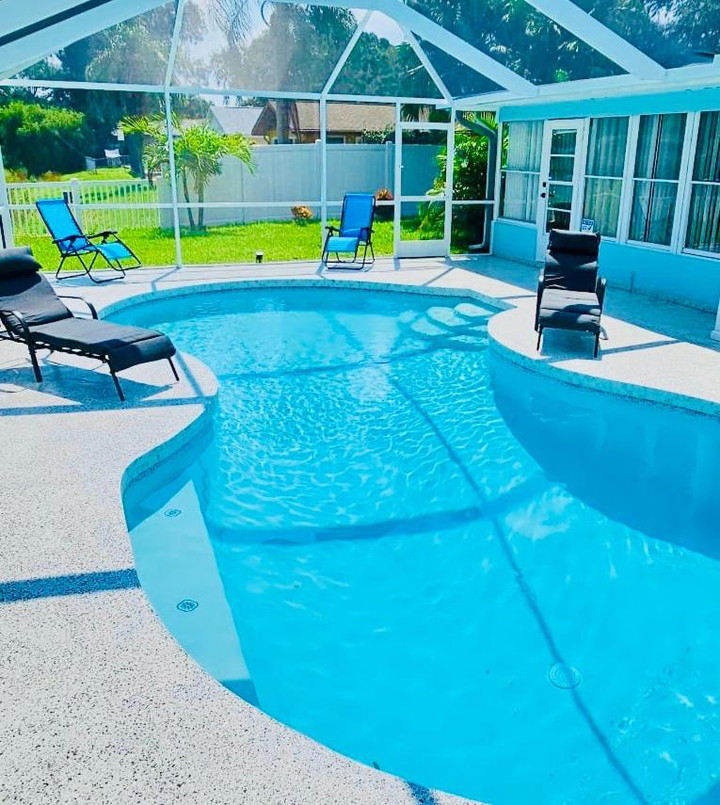 New Renovated Luxury Home With Private Heated Pool, Game Room Near Anna Maria Island And Img - Bradenton, FL