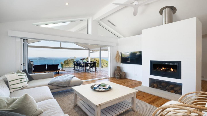 'Ambleside By The Sea' By Holidayco - Central Coast