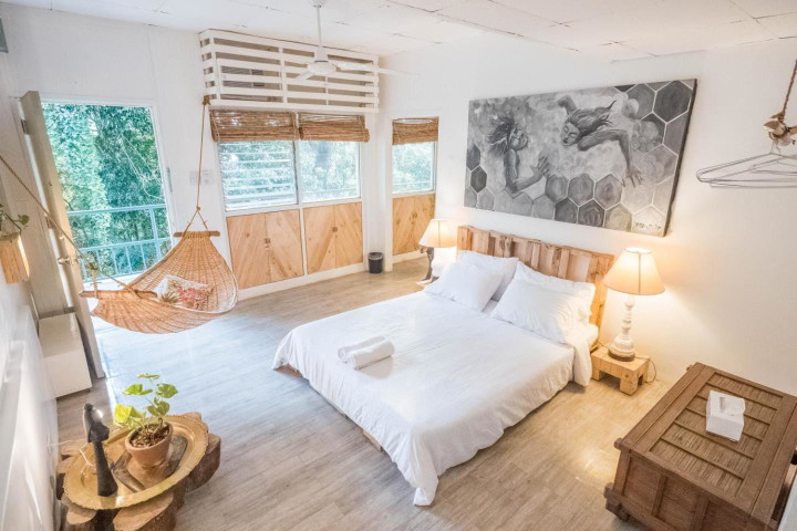 Forest Nest With Self-service Breakfast - Birds, Monkeys, Pet Friendly With A Fee - Subic
