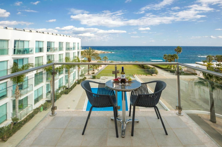 Gabriela - Coralli Beachfront Apartment - Protaras