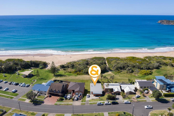Escape To Jones Beach Kiama - Beachfront Unit With Direct Beach Access & Views - Wollongong