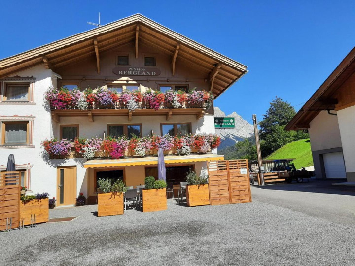 Pension Appartementhaus Bergland - Zugspitze
