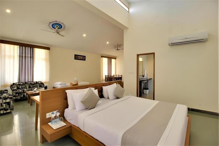Palm Valley Resort By The Sky Imperial - Udaipur - Udaipur