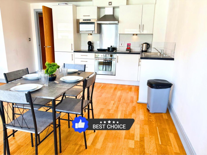 Best York City Centre 2 Bed Apartment With Views - Steps From Top Attraction - York