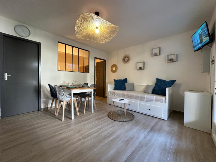 Appartement Climatisé Avec Chambre Et Parking Privatif Locations Vld Camargue - アルル