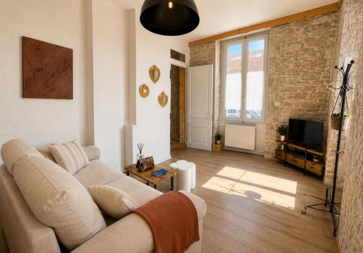 L'écrin De Pierre - Appartement De Charme Au Calme - Gare & Centre à Pied - Beaujolais