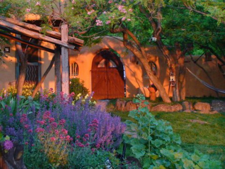 Old Taos Guesthouse B&b - Taos, NM