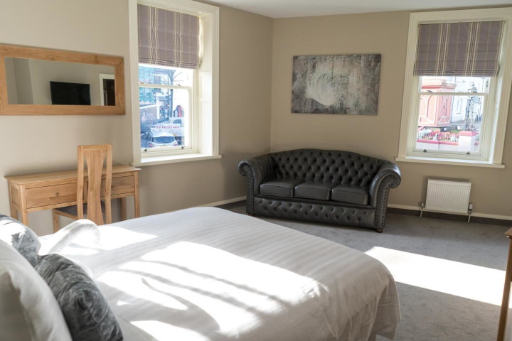Tredegar Arms Hotel - Crickhowell