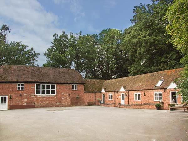 Finwood Cottage 1 - West Midlands